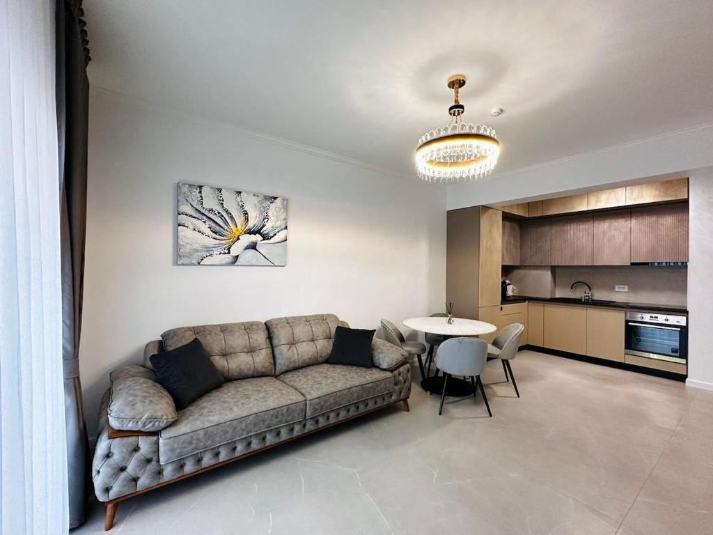 Sarah Studio Arena, Oradea (precios actualizados 2025)