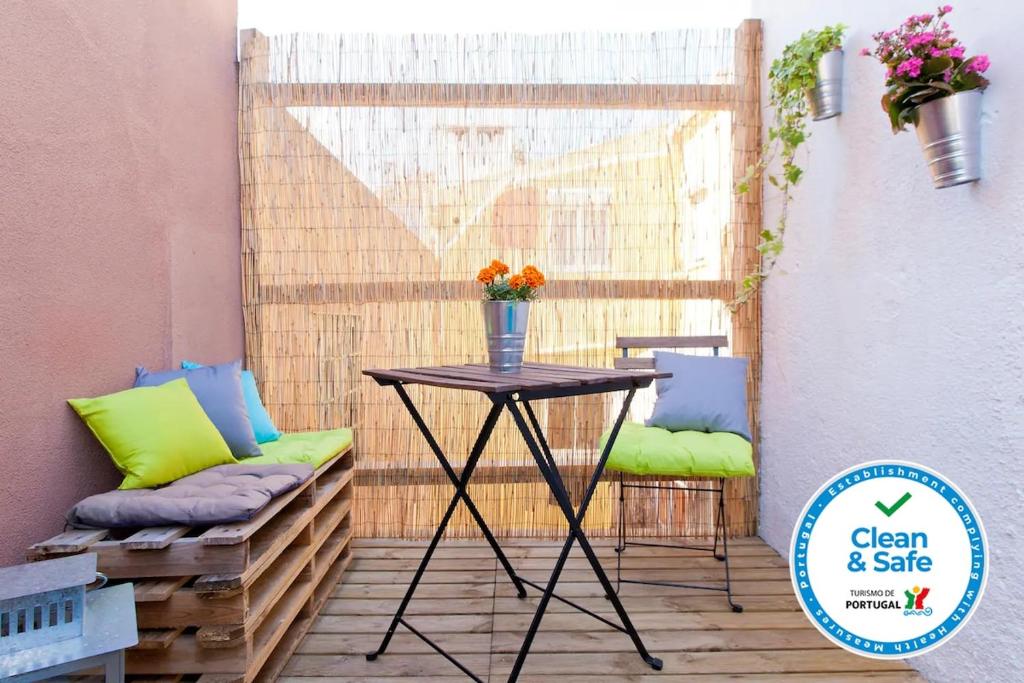 Lisbon Sant'Ana Restelo 1br terrace, Lisbon (updated prices 2025)