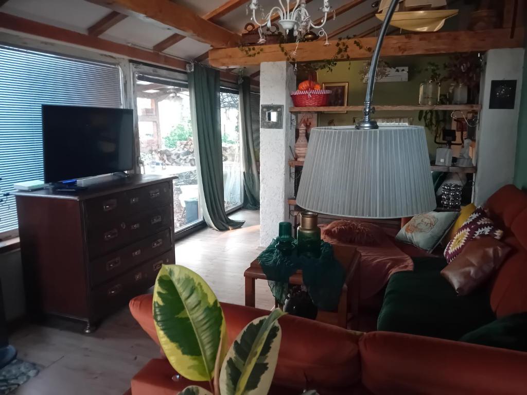 ROSE ROOM 40m2 with terrace 25m2 in greeny area for 4 person, Ljubljana ...