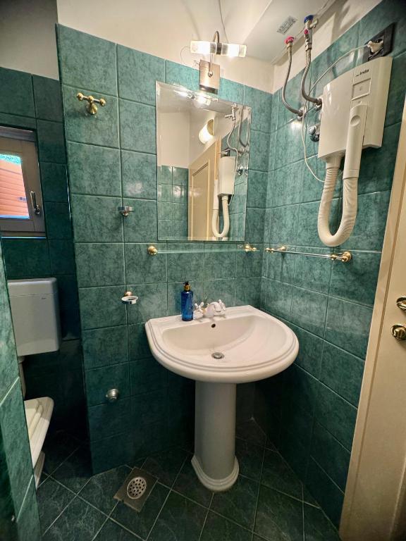 Villa Rava Hotel & restaurant, Rava (updated prices 2025)