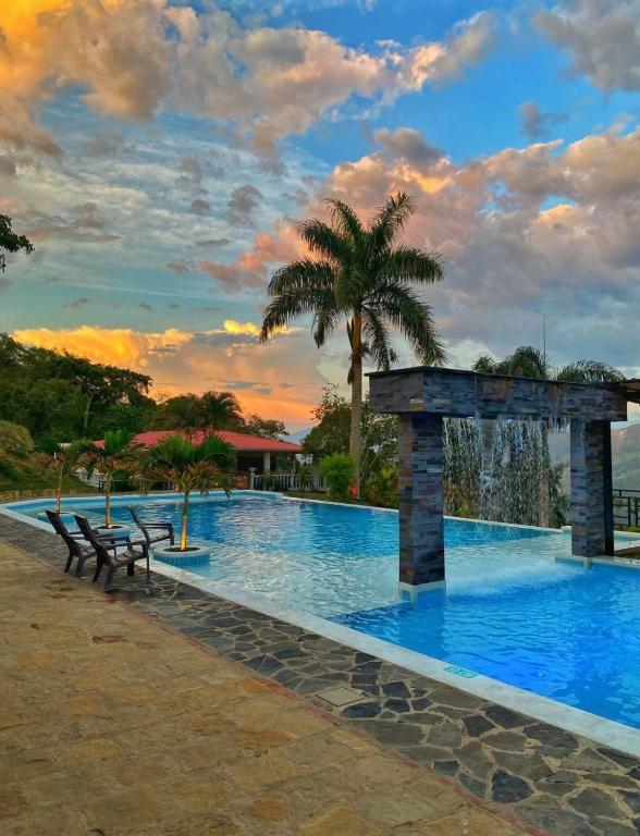 Finca Campestre Colibrí, Quebradanegra (updated prices 2026)