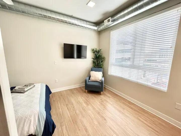Urban Oasis Downtown Condo with Skywalk Access 5, Des Moines ...