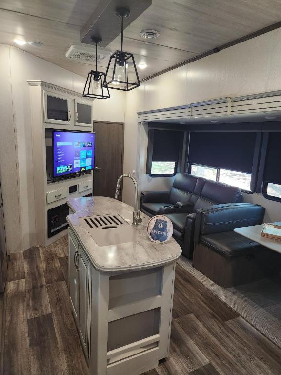 Highland Hideaway Camp, Hermosa (updated prices 2026)