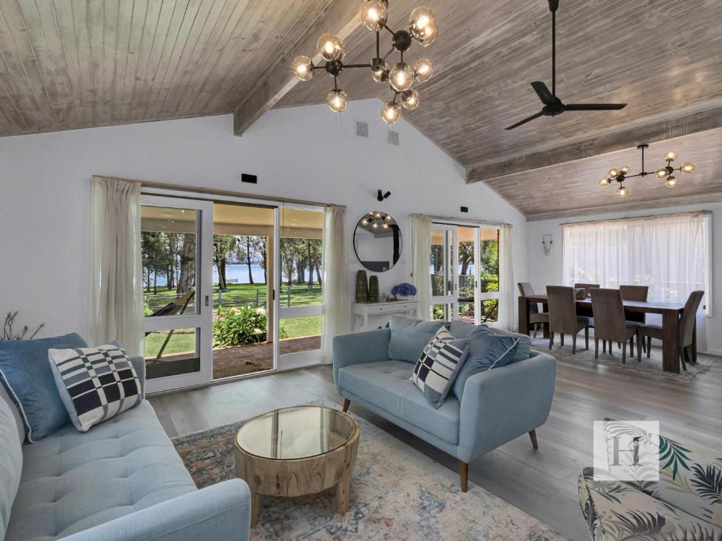 Sunset Escape, Summerland Point (updated prices 2025)