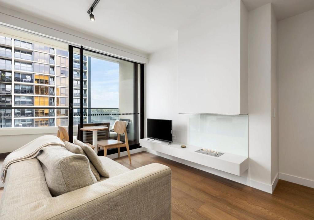 South Yarra Luxury Apartment Queen Bedroom WIFI, Melbourne (updated ...