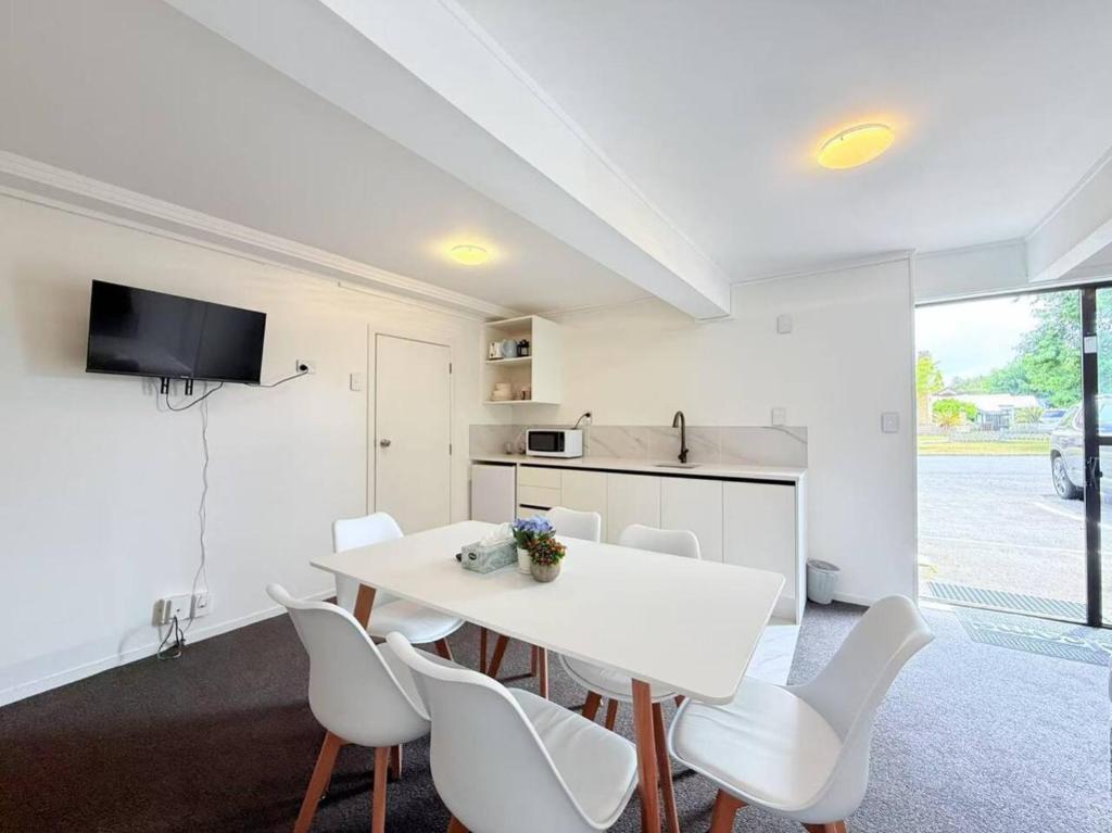 Unit 5, Fenton Summer Lodge, Rotorua (updated prices 2025)