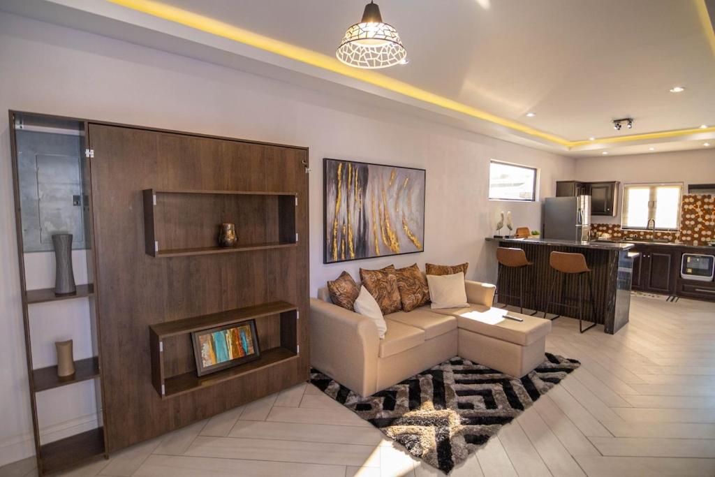 The Nest- Gated house mins from Highway, Claxton Bay (precios ...