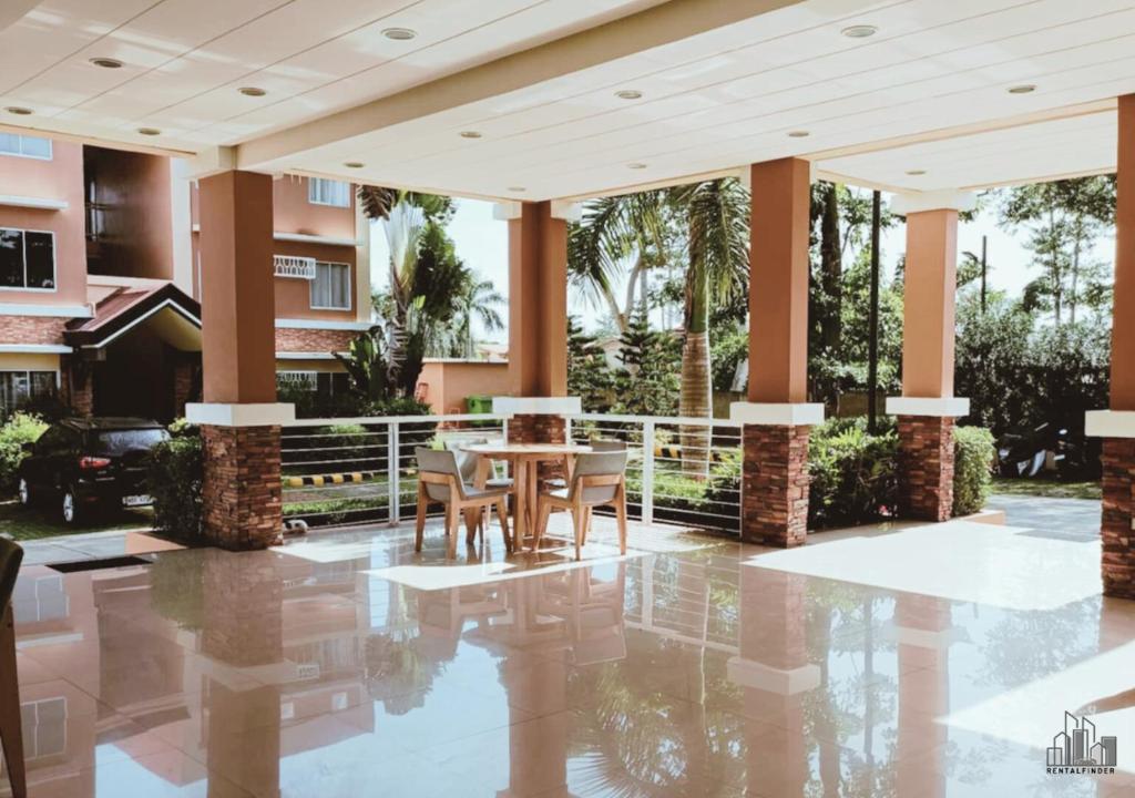 Palawan Staycation with Balcony near Airport - B1 5Pearl, Puerto ...