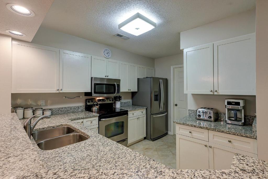 202 Colonnade Club, Hilton Head Island (updated prices 2026)