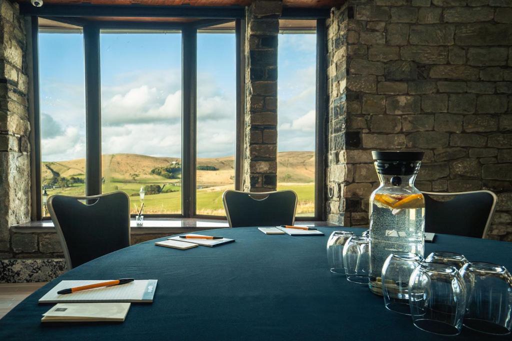 The Saddleworth Hotel, Diggle (updated prices 2025)