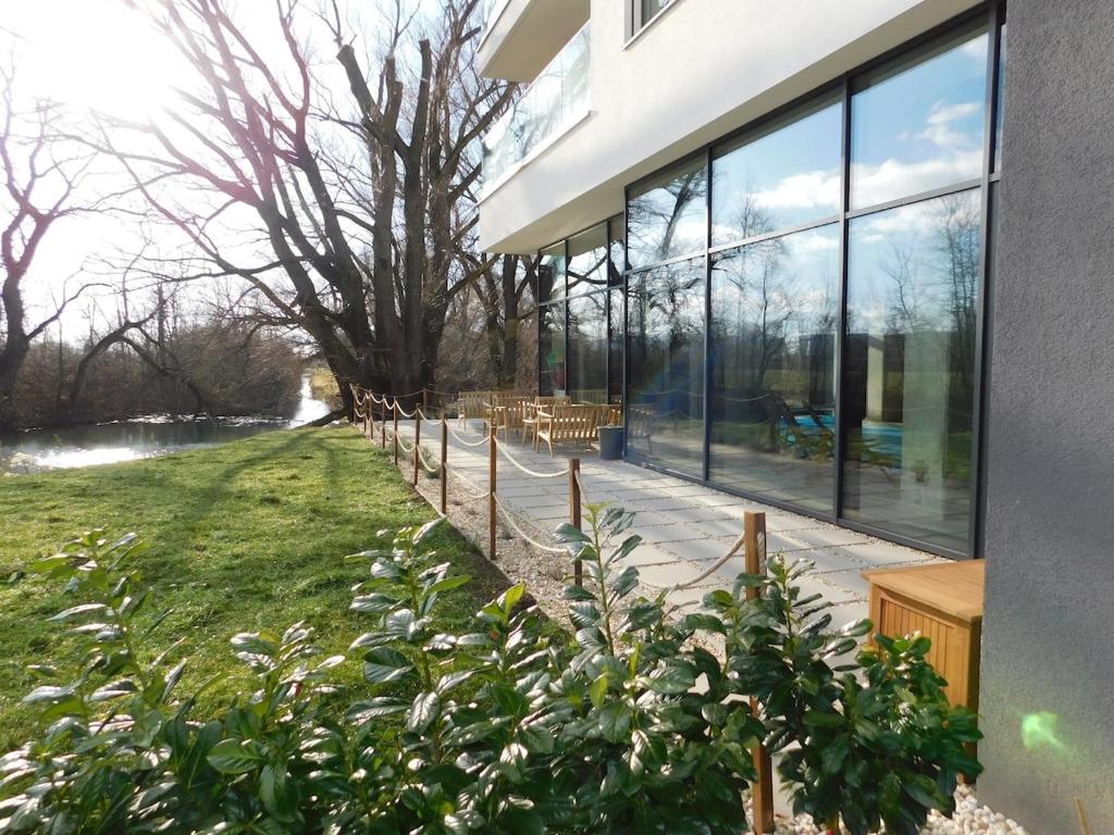 Pinia Slnava 01 - Luxury lakeside apartment with pool, Banka (updated ...
