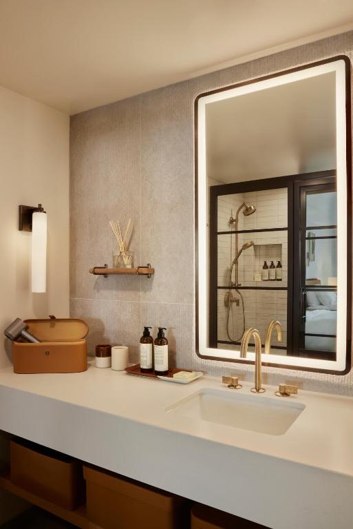 The Bower Coronado, San Diego (updated prices 2025)