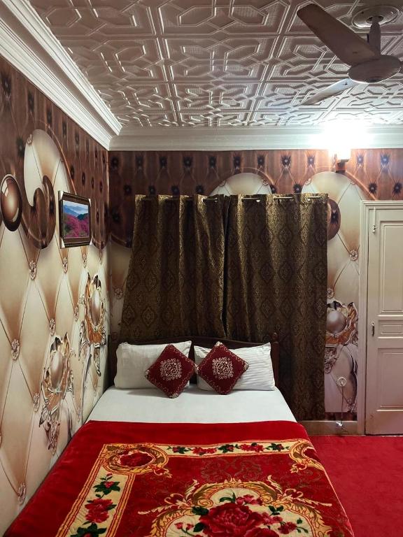 Indus Hotel, Dera Ghāzi Khān (precios actualizados 2025)