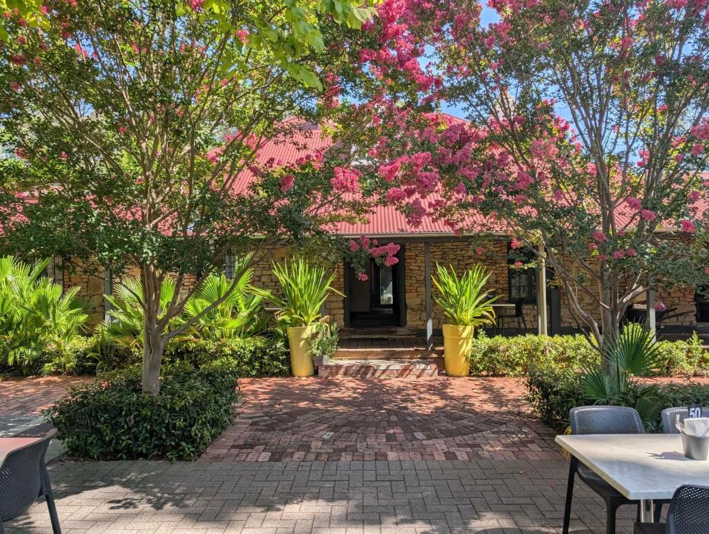 Mahogany Inn and Distillery, Mahogany Creek (updated prices 2026)