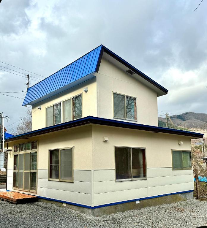 YUUYU Noboribetsu Onsen, Bear Ranch, Date Jidai Mura, Noboribetsu ...