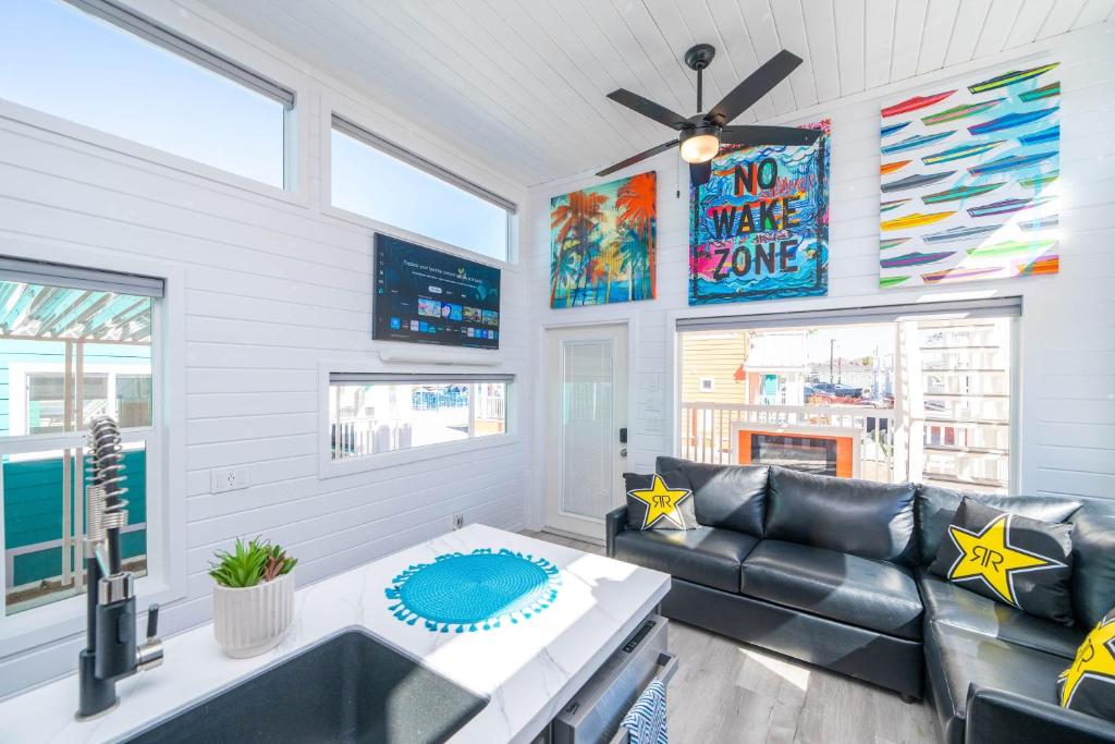 Rockstar at Road Runner Resort, Parker (updated prices 2025)