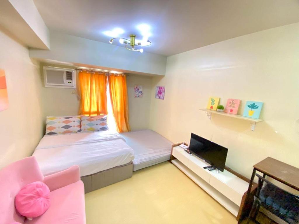Studio Condo at Ayala Centrio Mall with Unli Wifi and Netflix, Cagayán ...