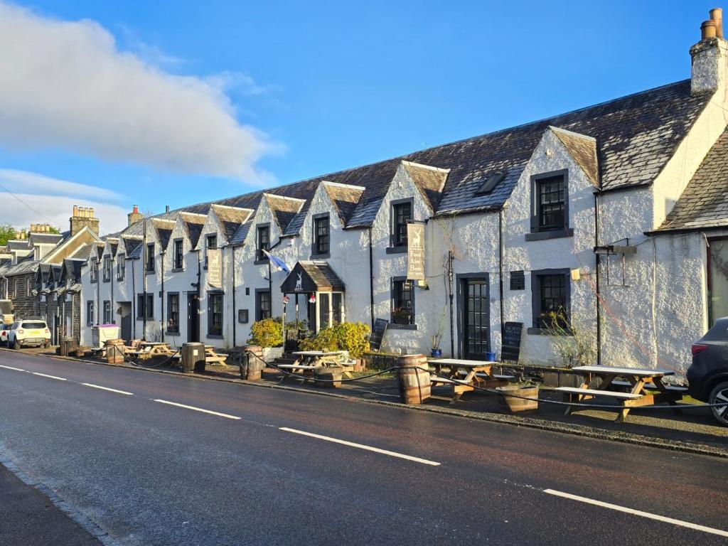 The White Stag Inn, Strathyre (updated prices 2025)
