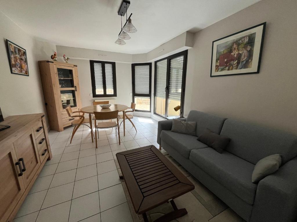 Chez Fabienne, tout à pied, Saint Malo (updated prices 2025)