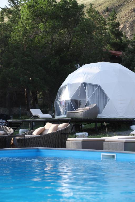 Comuna Sevan, Sevan (updated prices 2025)