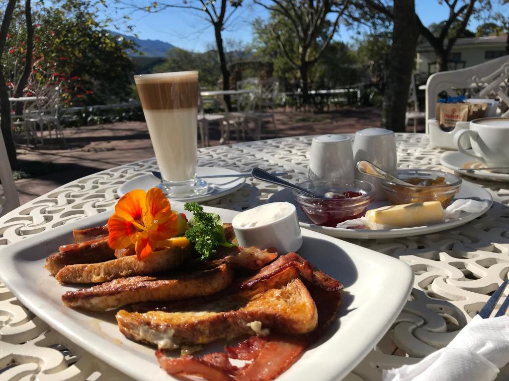 Eight Bells Mountain Inn, Ruiterbos (updated prices 2025)