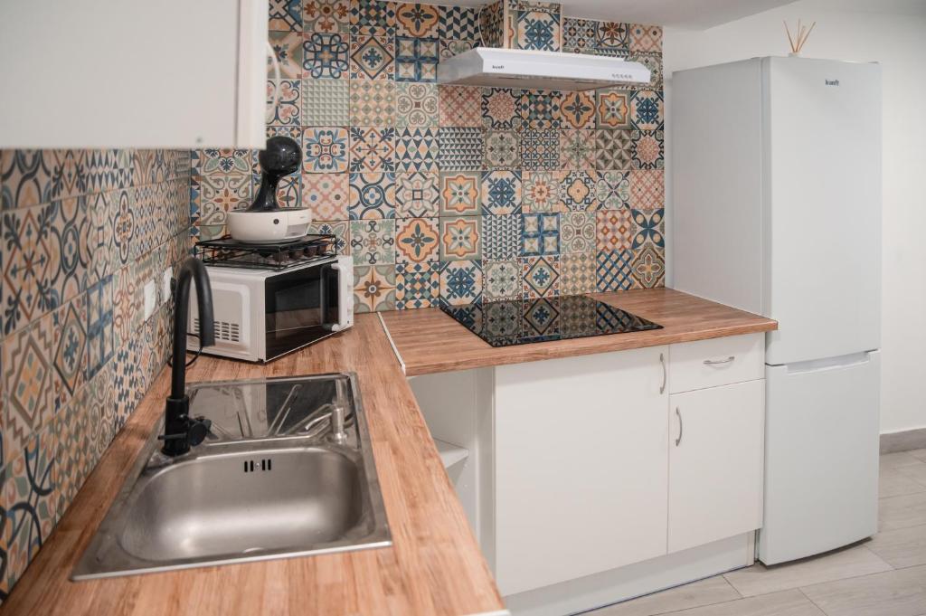 AL-Bash, Elvas (updated prices 2025)