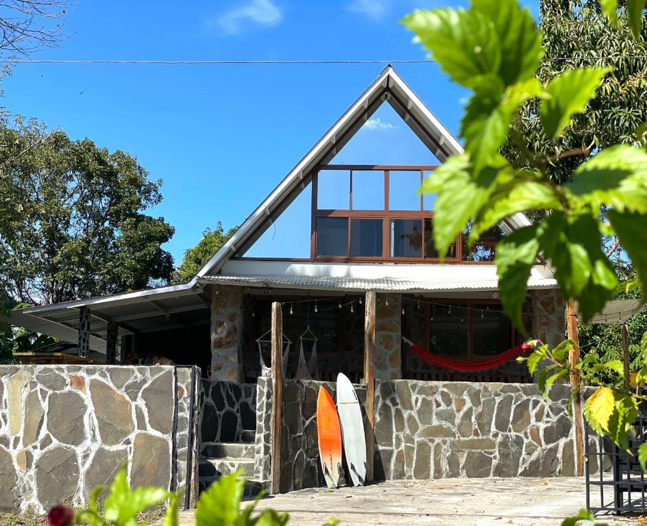 La Chamba Surf House, Santa Catalina (updated prices 2026)