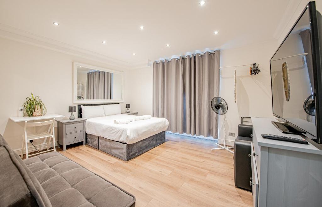 Stylish Elegant Hyde Park Studio Flat, London (updated prices 2025)