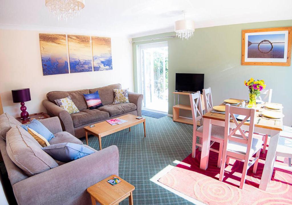 Seacroft at Botany Bay Sleeps 6-8, Margate (updated prices 2025)