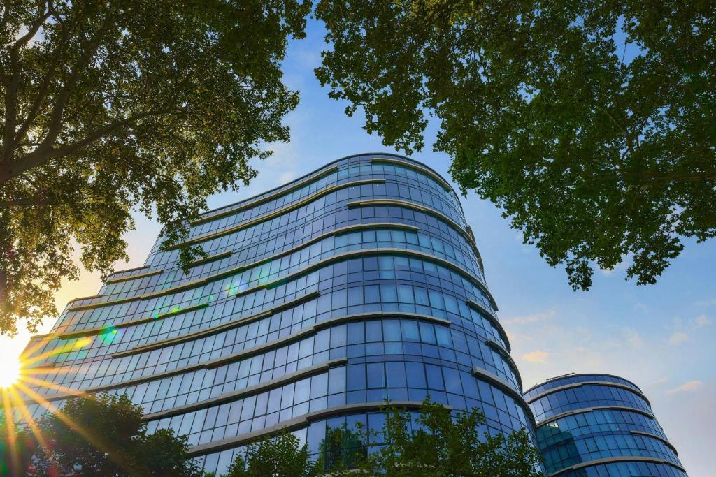 Paragraph Freedom Square, a Luxury Collection Hotel, Tbilisi, Tbilisi ...