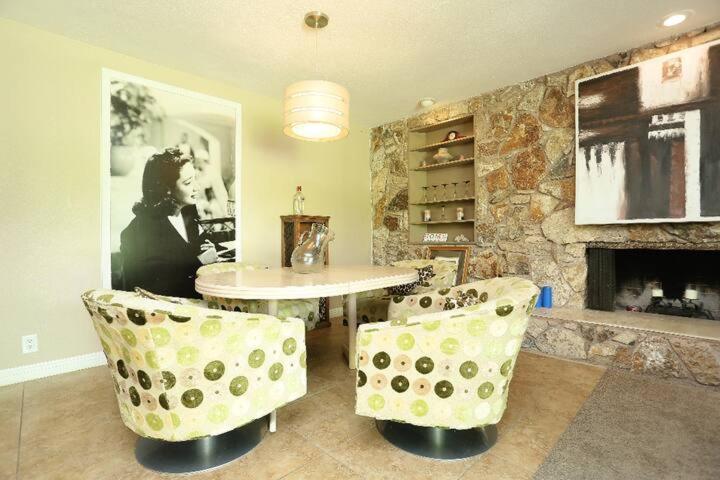 Alicia Alibi vintage Vegas pool house, Las Vegas (updated prices 2025)