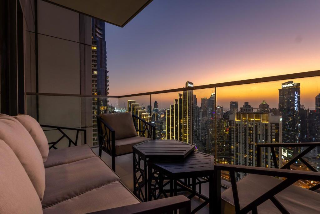 Brand New LUXE Downtown Dubai 46th Floor, Dubai (updated prices 2025)