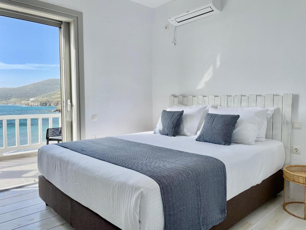 LA MER SYROS Beachfront Villas, Vari (updated prices 2025)