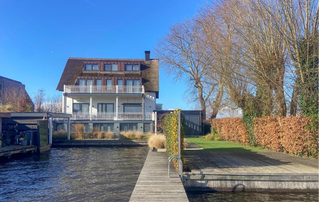 Beautiful Home In Loosdrecht With Wifi, Loosdrecht (updated prices 2026)