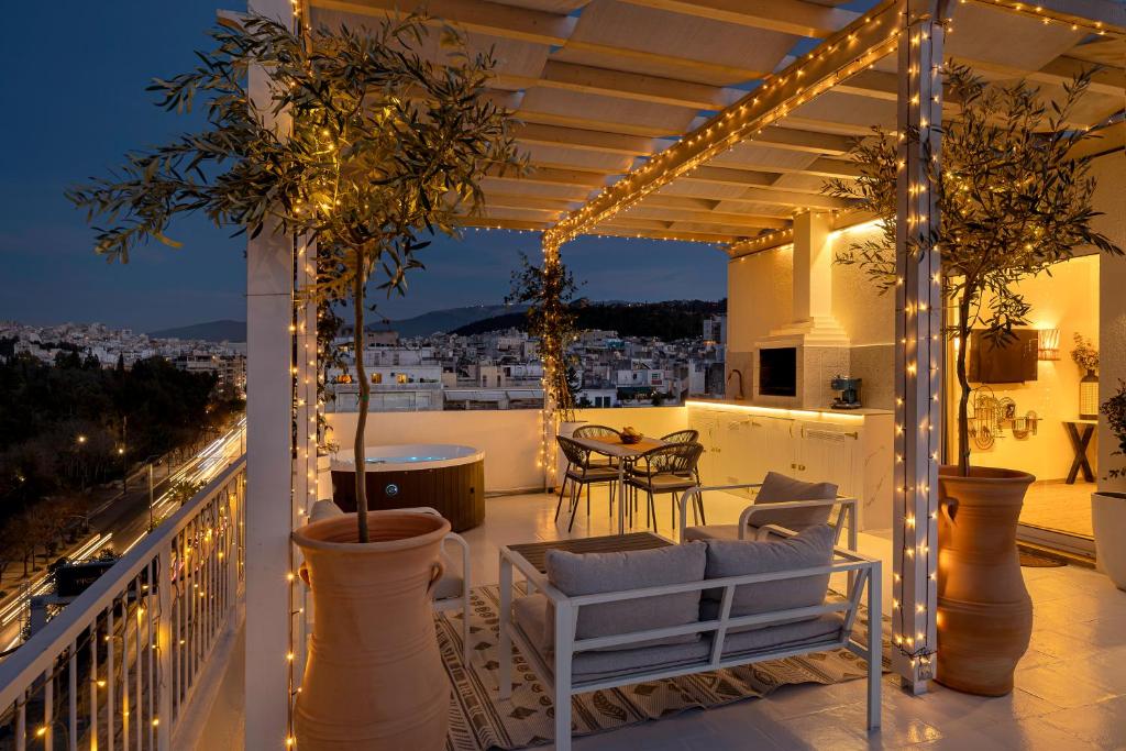 Rooftops of Athens - Areos Studio Jacuzzi & View, Athens (updated ...