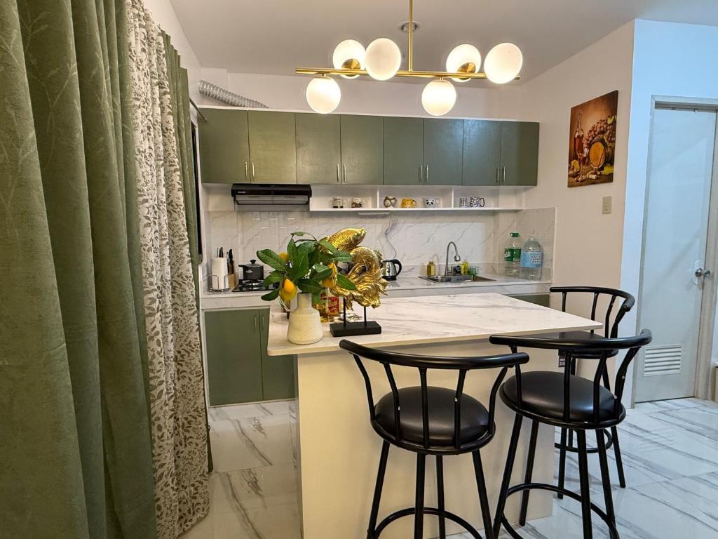 A Suburban Haven, top floor unit with Balcony- at Camarin Caloocan City ...