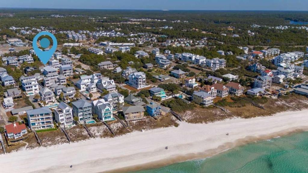 Modern Coastal Escape Near 30A - Inlet Beach, Inlet Beach (precios ...