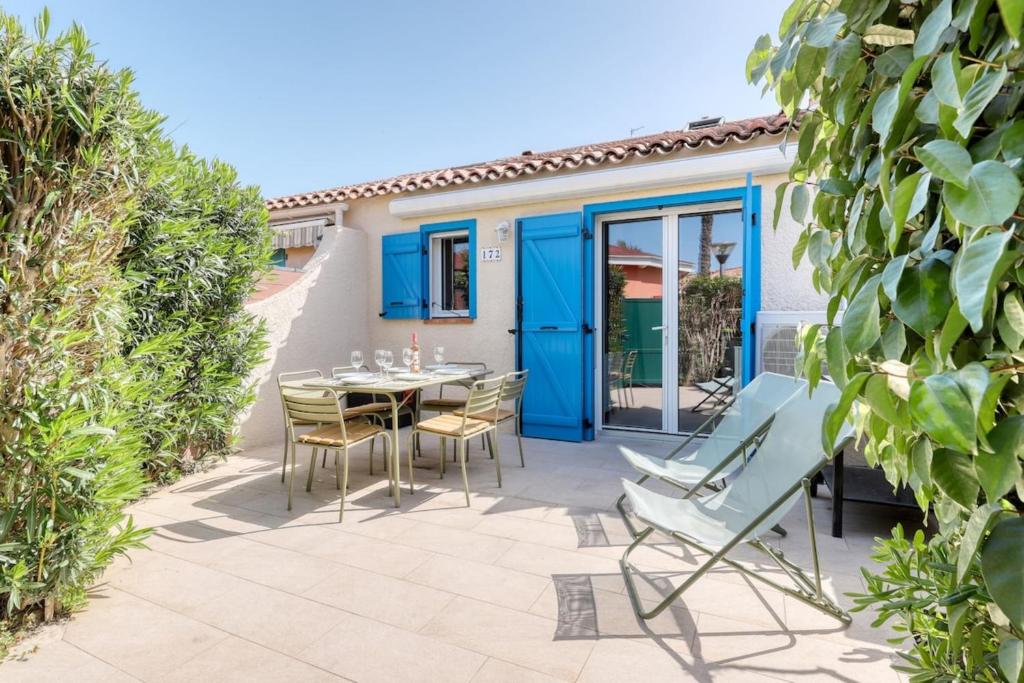 Mazet NEUF - Résidence Tahiti Park piscine, Le Lavandou (updated prices ...