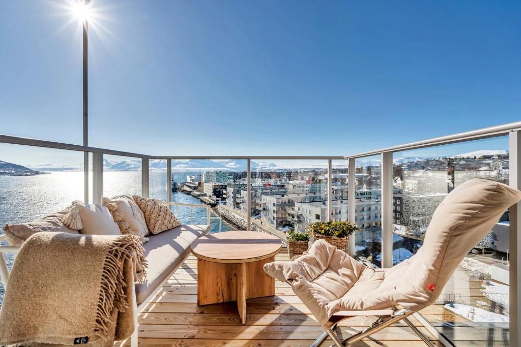 Arctic Sky Loft I Sea View I Central, Tromsø (preços atualizados para 2025)
