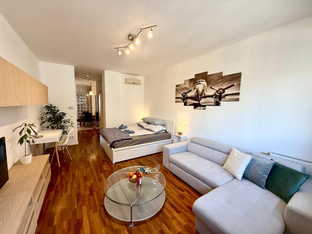 Downtown Pilot Apartment, Budapest (updated prices 2025)