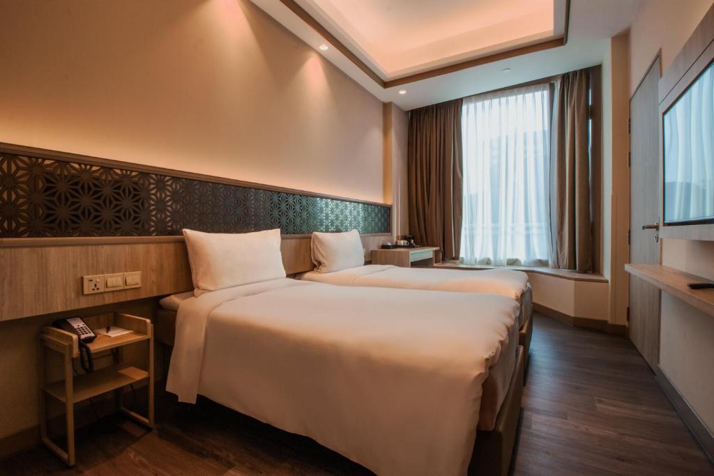 Aqueen Prestige Hotel Jalan Besar, Singapore (updated prices 2025)