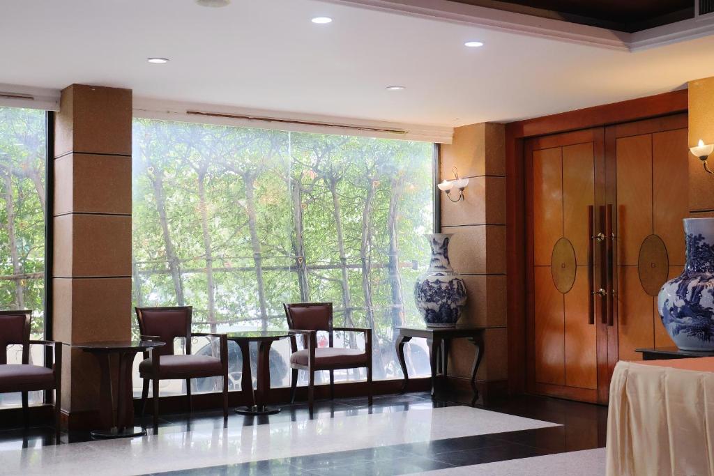 Nonthaburi Palace Hotel, Nonthaburi (updated prices 2025)