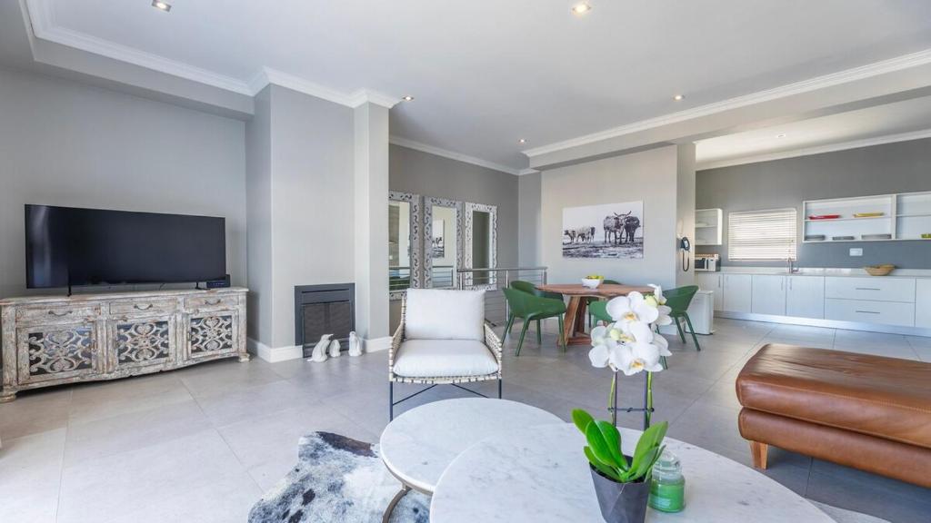 Big Bay Gem Fully Equipped, 5mins to Beach and Views, Ciudad del Cabo ...