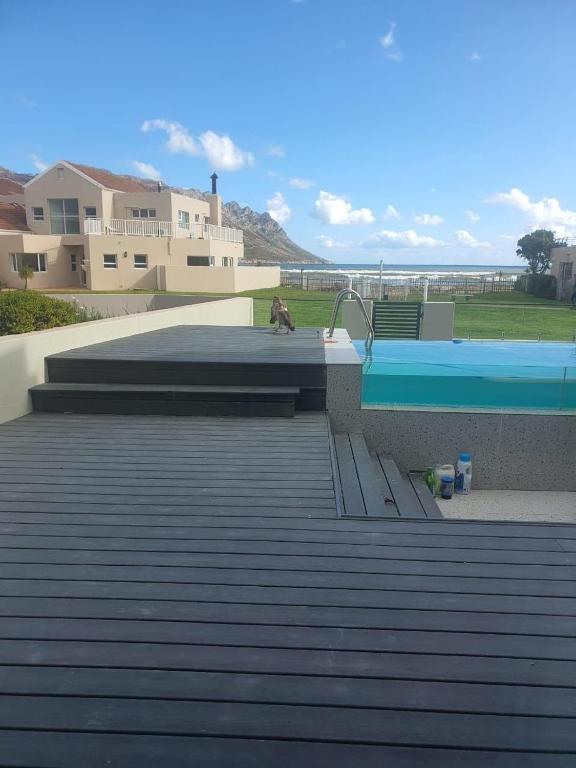 Classy 3 storey house, Gordonʼs Bay (updated prices 2025)