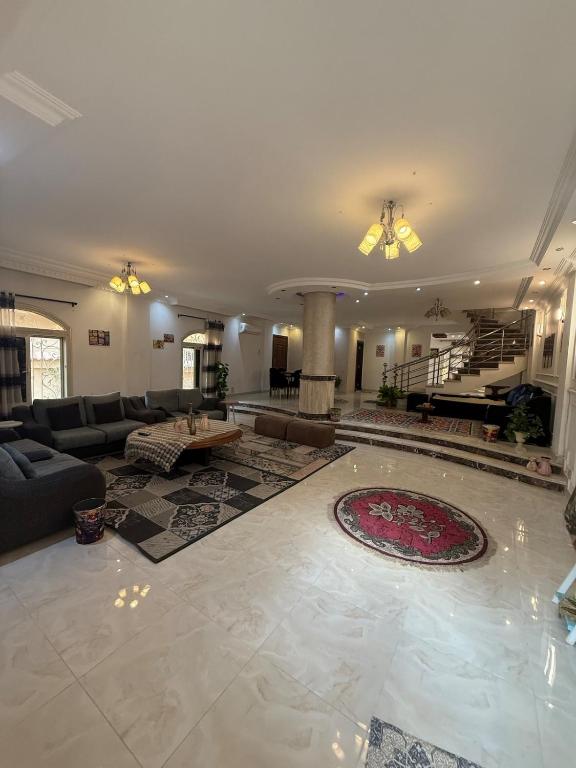 Villa in Sheikh Zayed next to Arkan, Sheikh Zayed (aktualisierte Preise ...