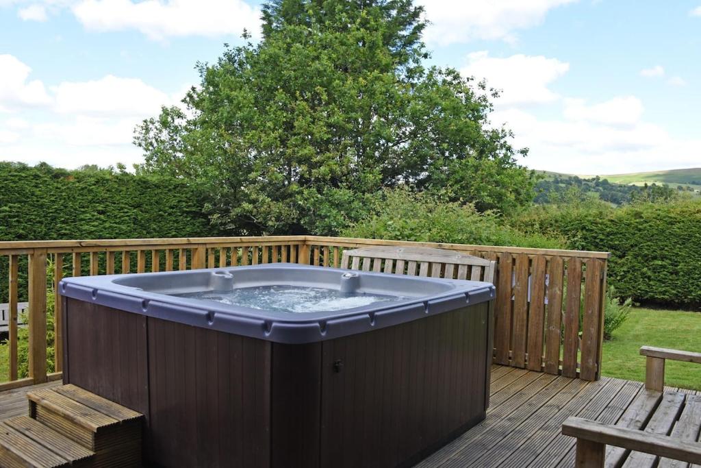 Bevan House with Hot Tub in Mid-Wales, Hundred House (aktualisierte ...