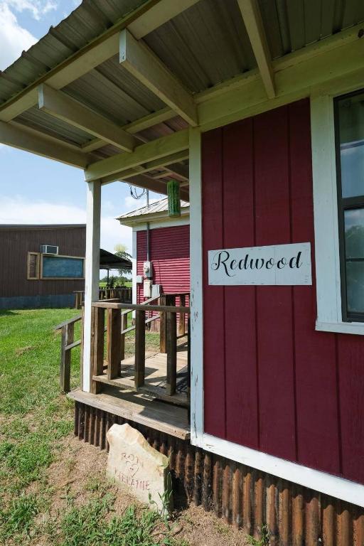 Redwood Cabin Yellow Rose Canyon, Mount Enterprise (precios ...