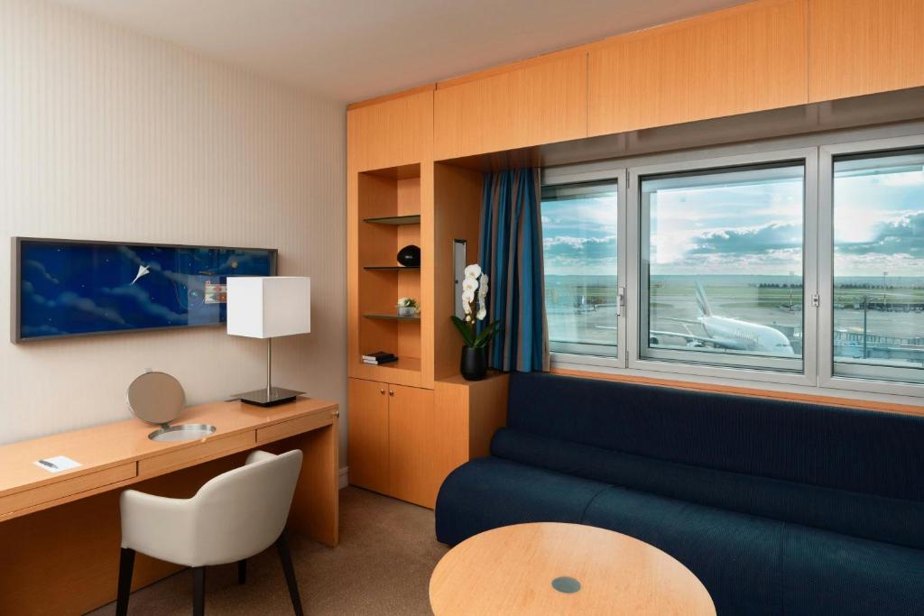 Sheraton Paris Charles de Gaulle Airport Hotel, Roissy-en-France ...
