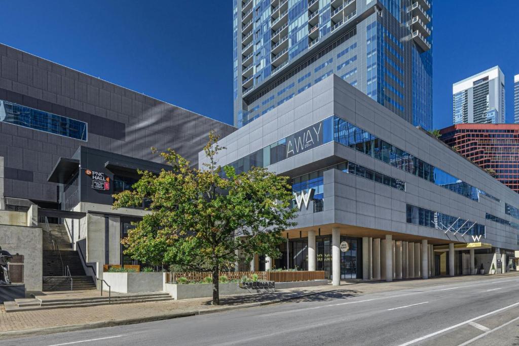 W Austin, Austin (updated prices 2025)