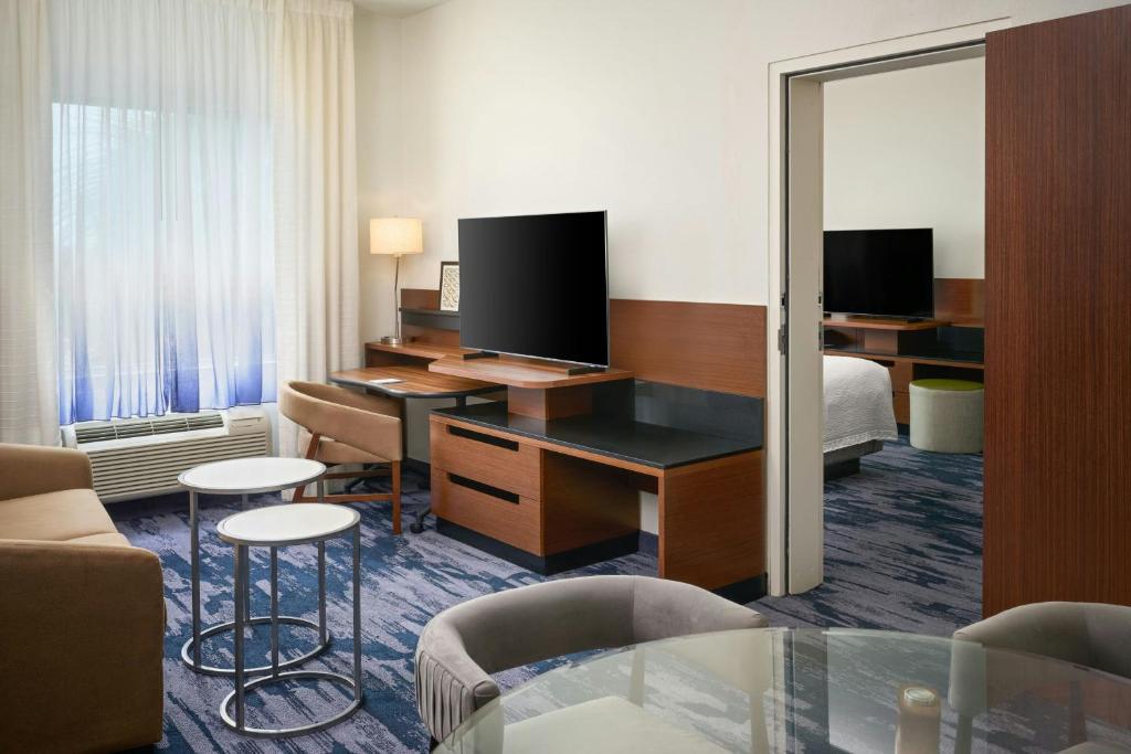 Fairfield Inn & Suites by Marriott Delray Beach I-95, Delray Beach ...
